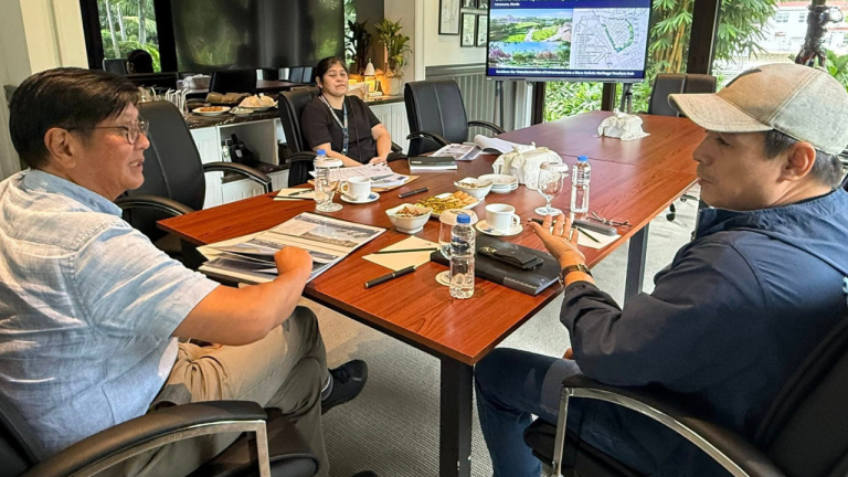 PRESIDENT MARCOS, MAYOR ISKO MEET TO PUSH INTRAMUROS FOREST PARK, KEY ...